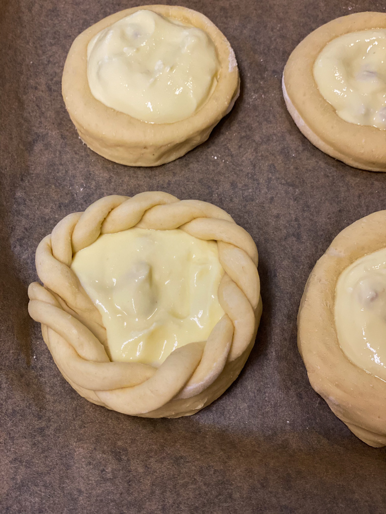 Mini pască cu brânză - danielaniculi.ro