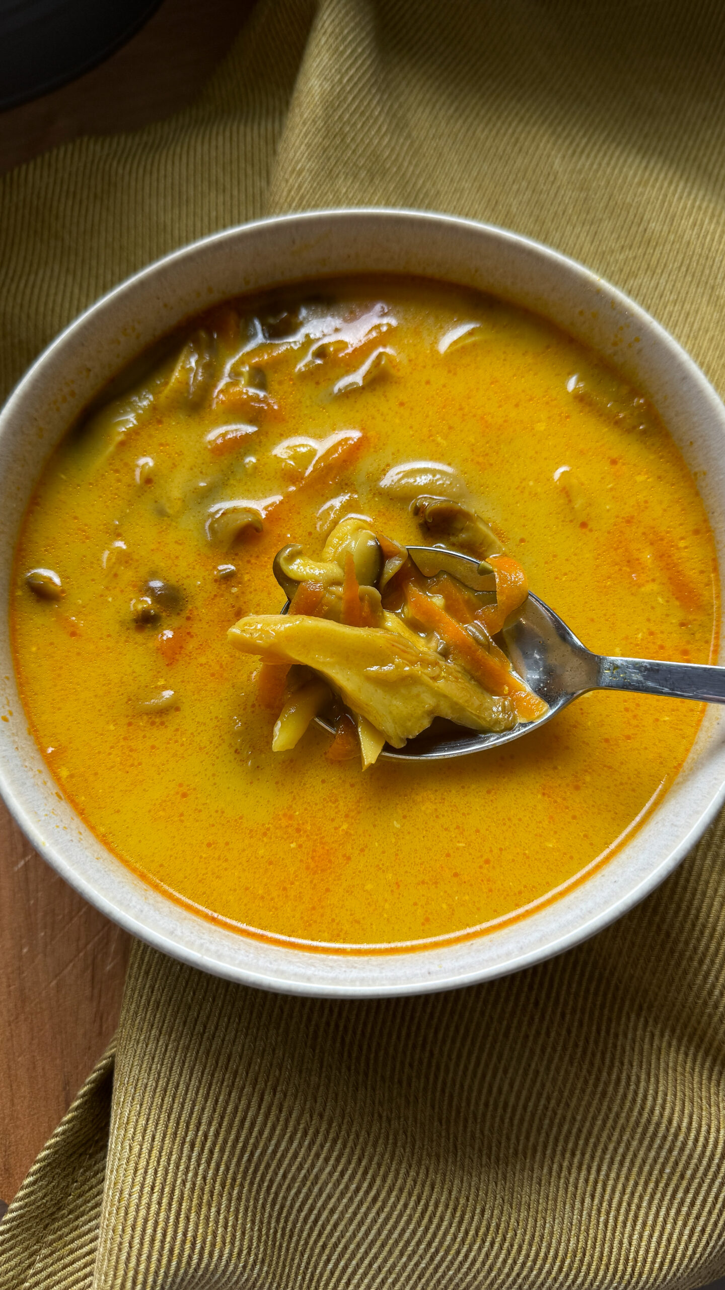 CIORBĂ DIN MIX DE CIUPERCI (DE POST)/ CIORBĂ FALSĂ DE BURTĂ ...